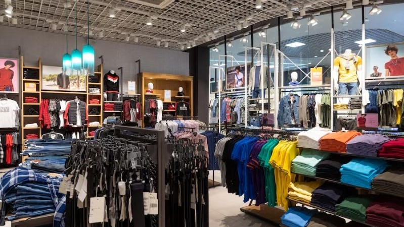 The Ultimate Guide to Bricks-and-Mortar Retail: Everything You Need to Know